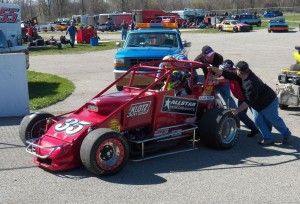 Fedewa Uses Last Lap Heroics to Win Spartan Opener – TJSlideways.com