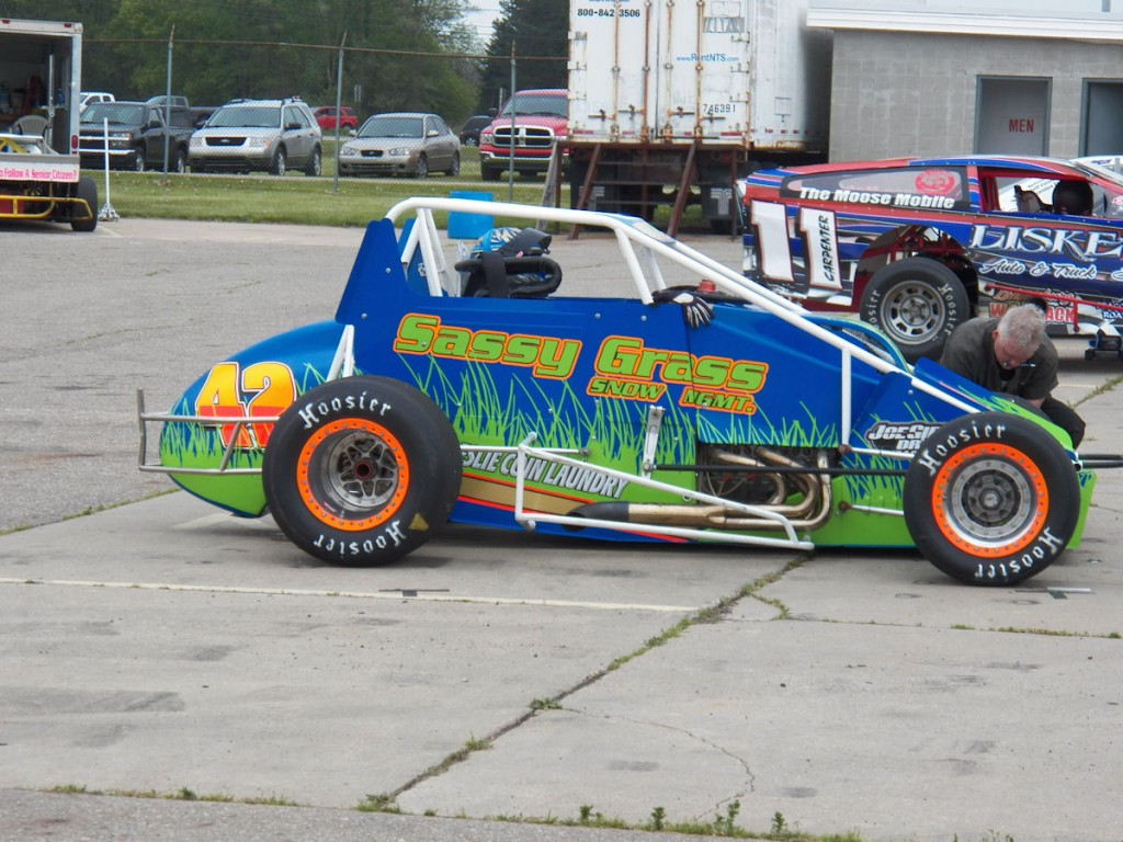 Trevor Berry Takes 1st Ever Sprint Feature at Spartan Speedway ...