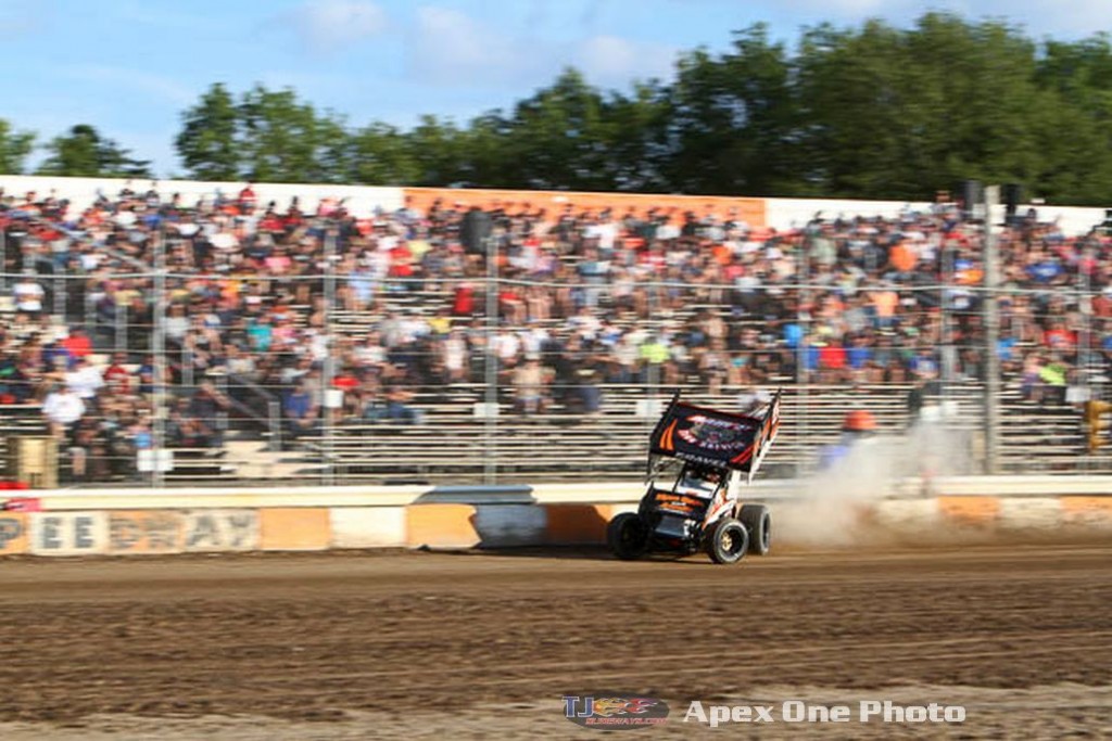 Photo Gallery: World of Outlaws at Ohsweken Speedway – TJSlideways.com
