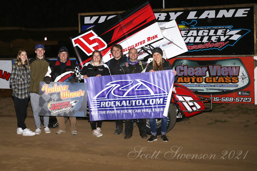Viebrock and Chevalier Win UMSS Features – TJSlideways.com