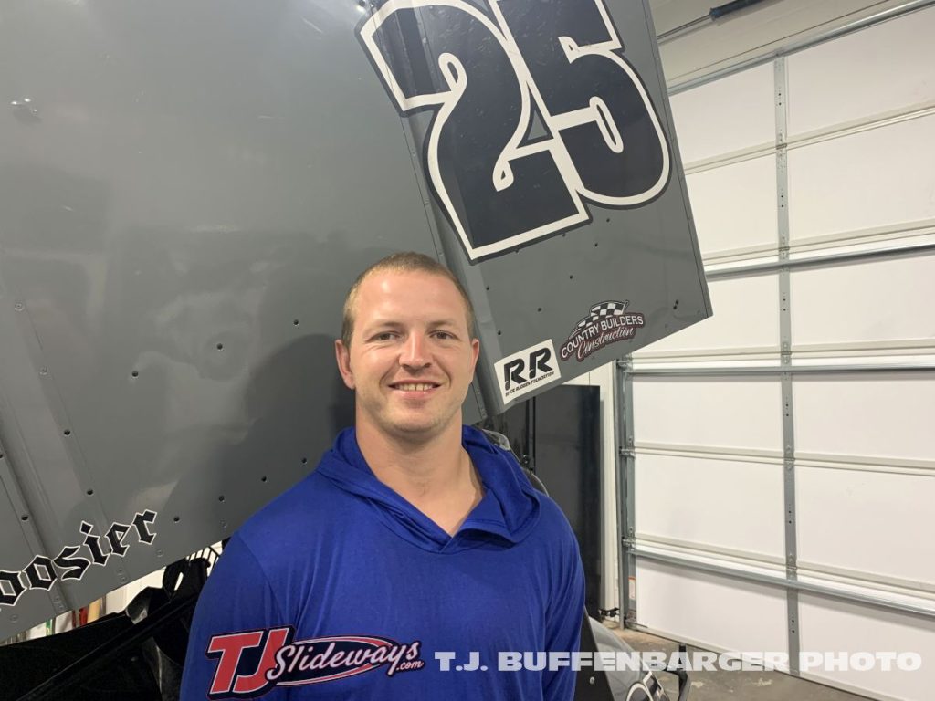 Photo Gallery: Tuesday Night at the 2013 Chili Bowl – TJSlideways.com