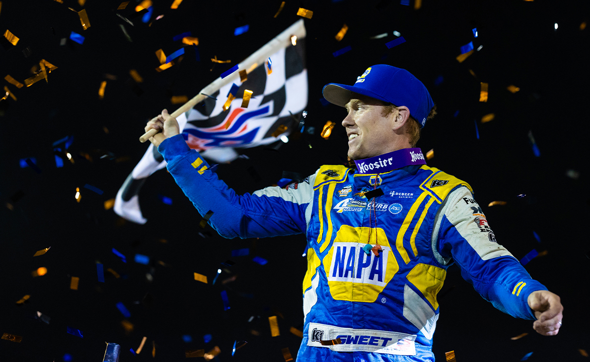 Brad Sweet Tops Wild Race at Federated Auto Parts Raceway at I-55 ...