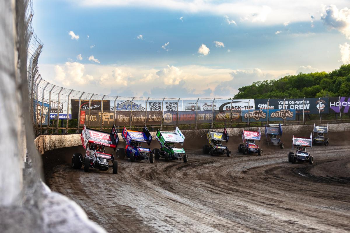 Huset’s Speedway Showcasing World of Outlaws Sprint Cars Eight Times in ...