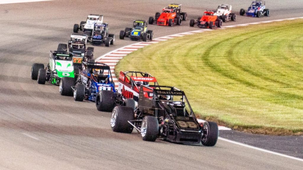 TO THE ARCH! ﻿USAC SILVER CROWN AT WWT RACEWAY SUNDAY, JUNE 7 ...